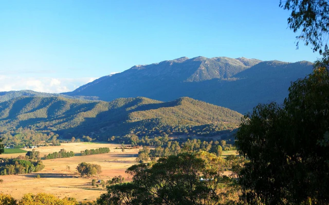 16 things to do in the Victorian Alps this winter