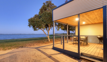 Premium Waterfront Cabin (3BR)