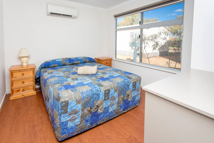 Deluxe 1 Bedroom Cabin | Discovery Parks - Pilbara, Karratha