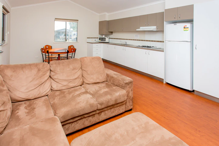 Deluxe 1 Bedroom Cabin | Discovery Parks - Pilbara, Karratha